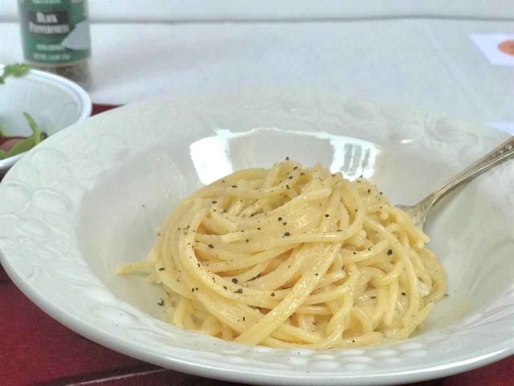 Spaghetti with Cacio e Pepe: Cheese and Pepper - An Italian dish