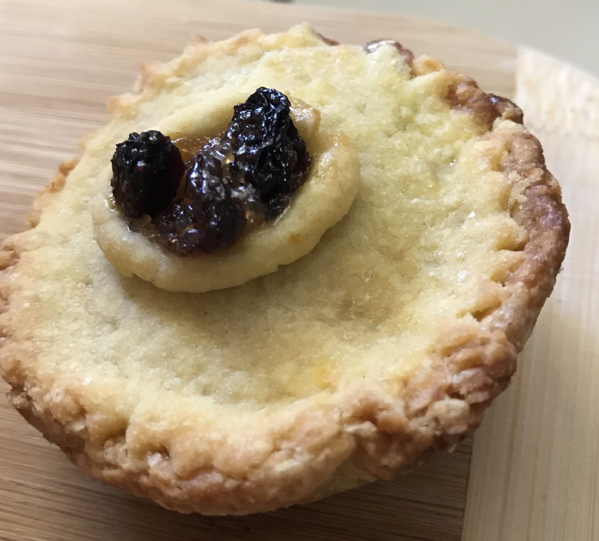 Pasticiotti - Jam and Liqueur-Filled Italian Cookies - An Italian dish